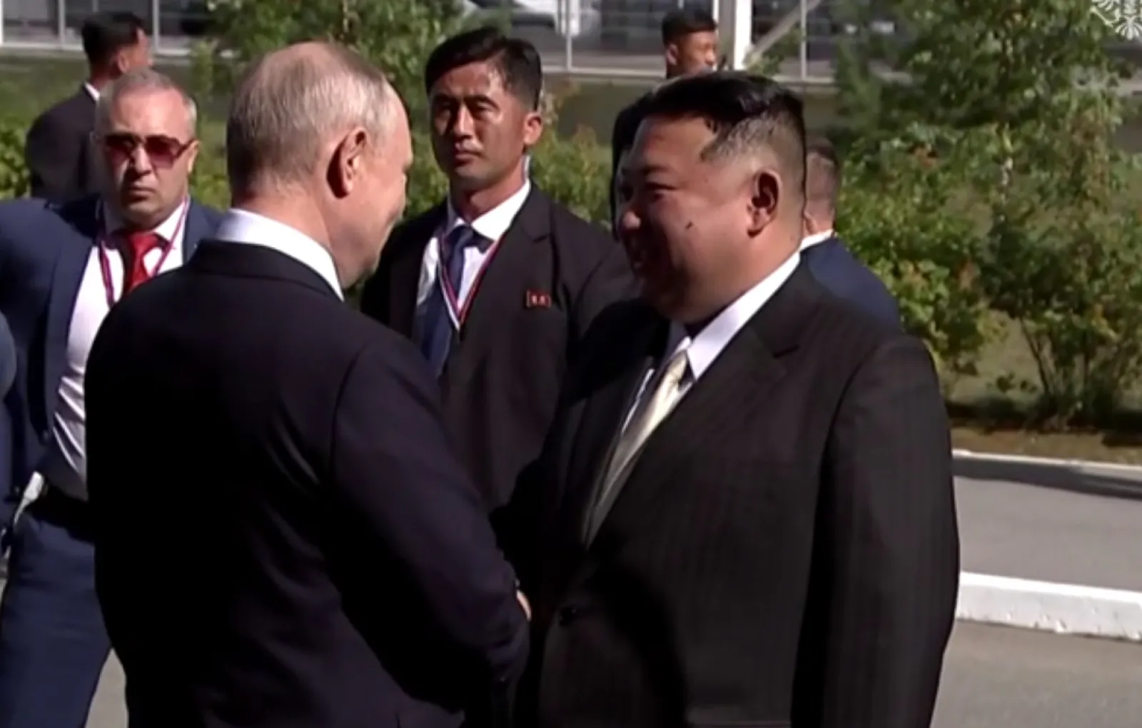 СМИ Путин принял приглашение Ким Чен Ына приехать в Северную Корею